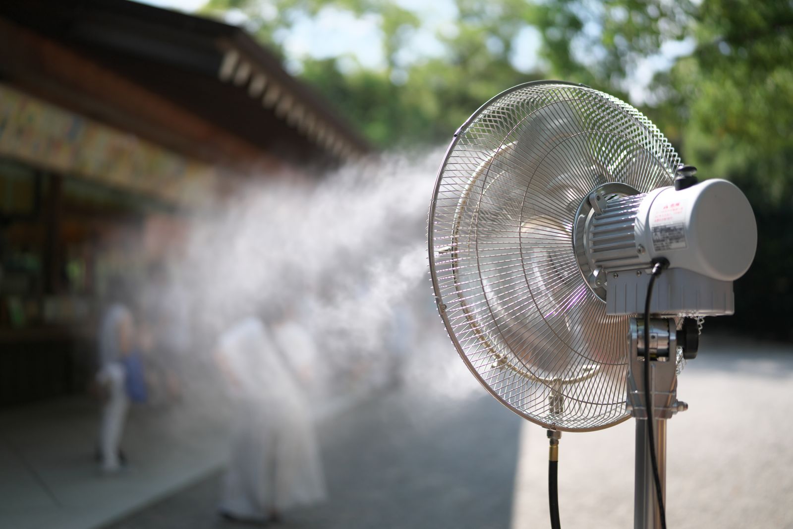 Are Outdoor Misting Fans Worth It?